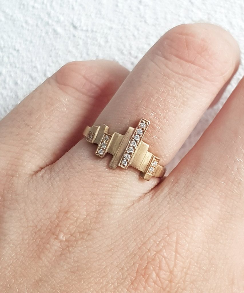 One Off Modular Diamond Ring – https://www.chloesolomon.co.uk/